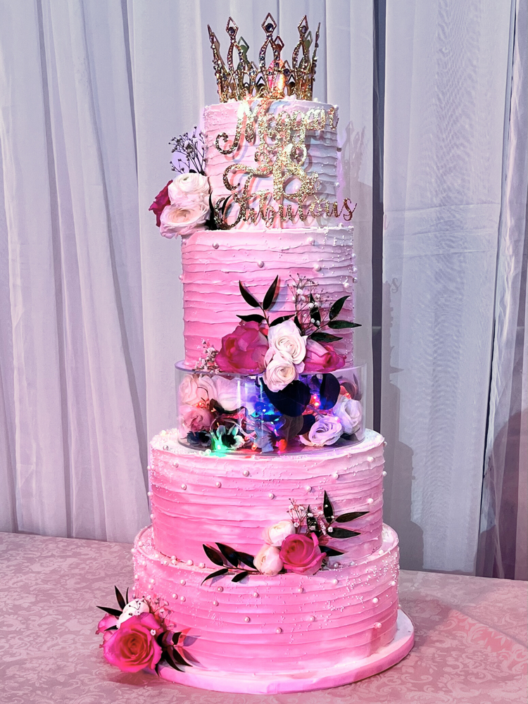 Custom Milestone Cakes Gallery – Jackie's Creative Cakes and Sweets